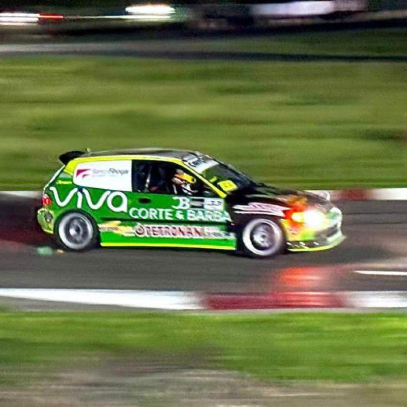 Jonathan Basden se corona campeón de la Racing Sedan y cierra una ...