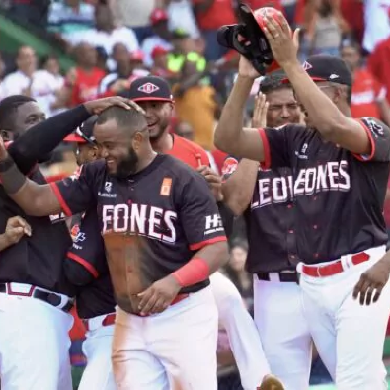 Leones del Escogido clasifican al Round Robin con contundente victoria ...